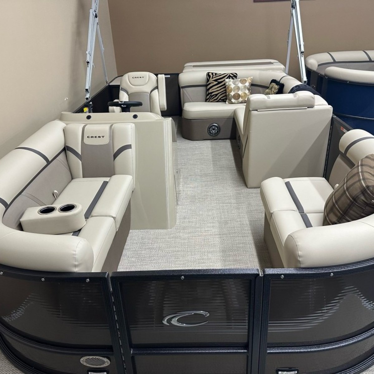 Pontoon Rental Saugatuck, MI | Retro Boat Rentals